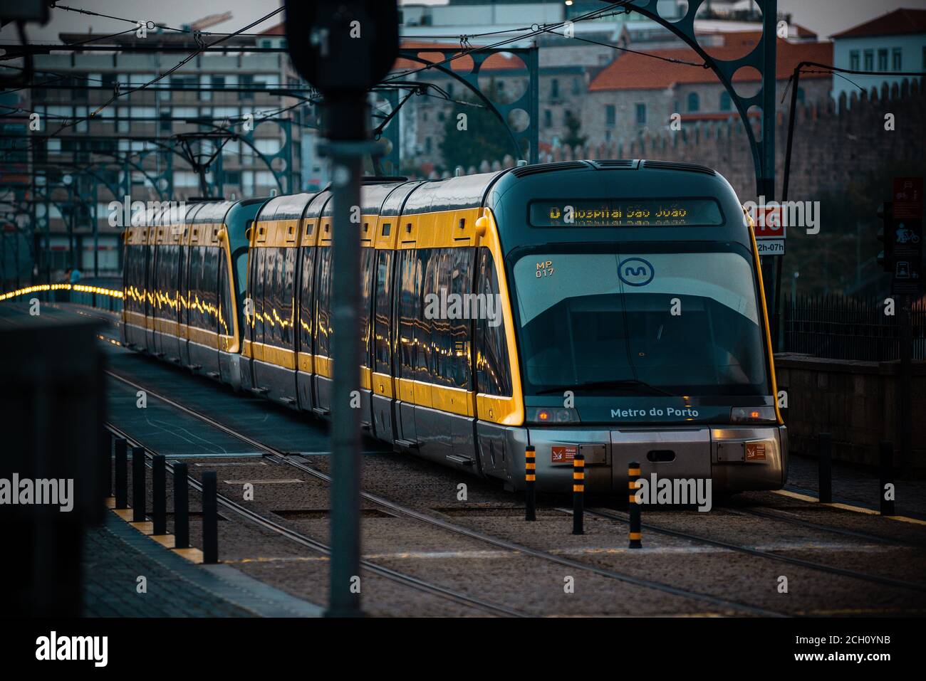 Metro do porto light rail system hi-res stock photography and images ...