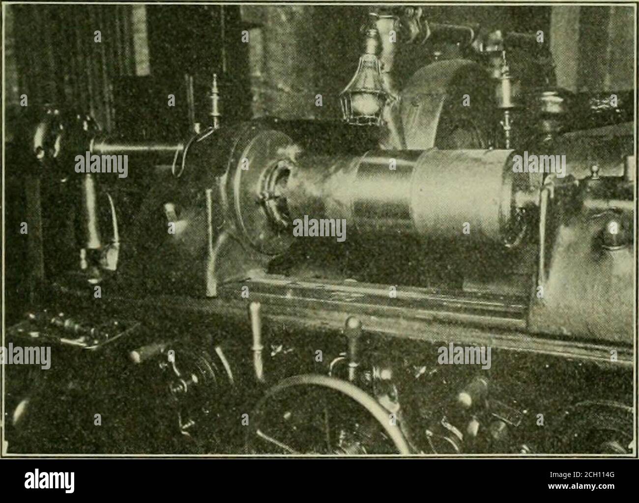 Piston casting machine hi-res stock photography and images - Alamy