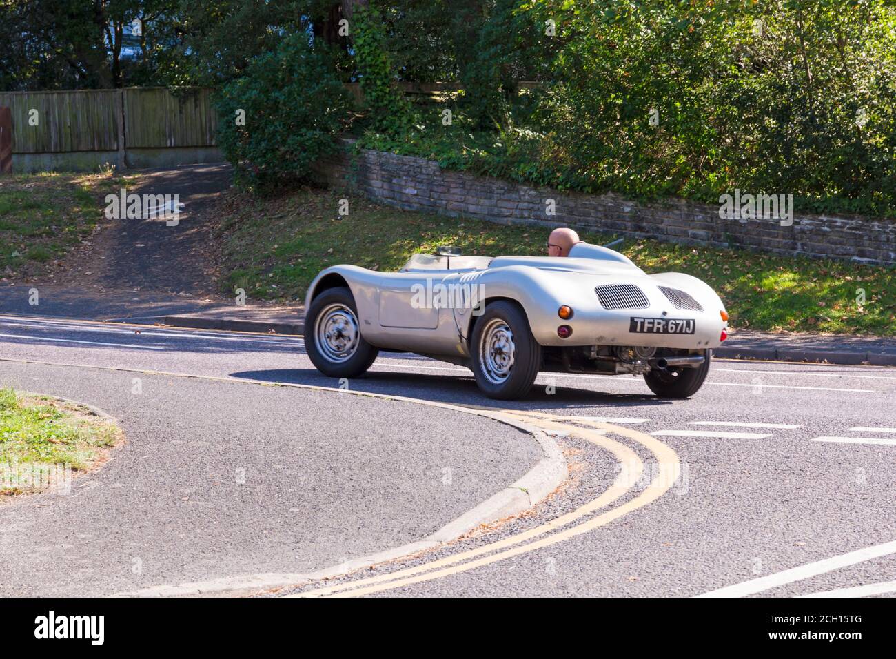 Car fell from car lift hi-res stock photography and images - Alamy