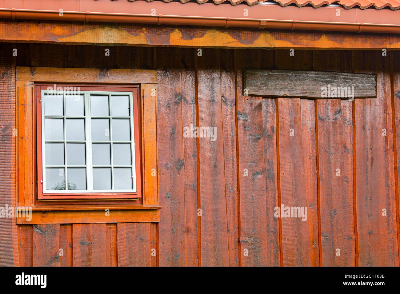 Wooden wall, window and door texture of a Norwegian cabin hut in ...