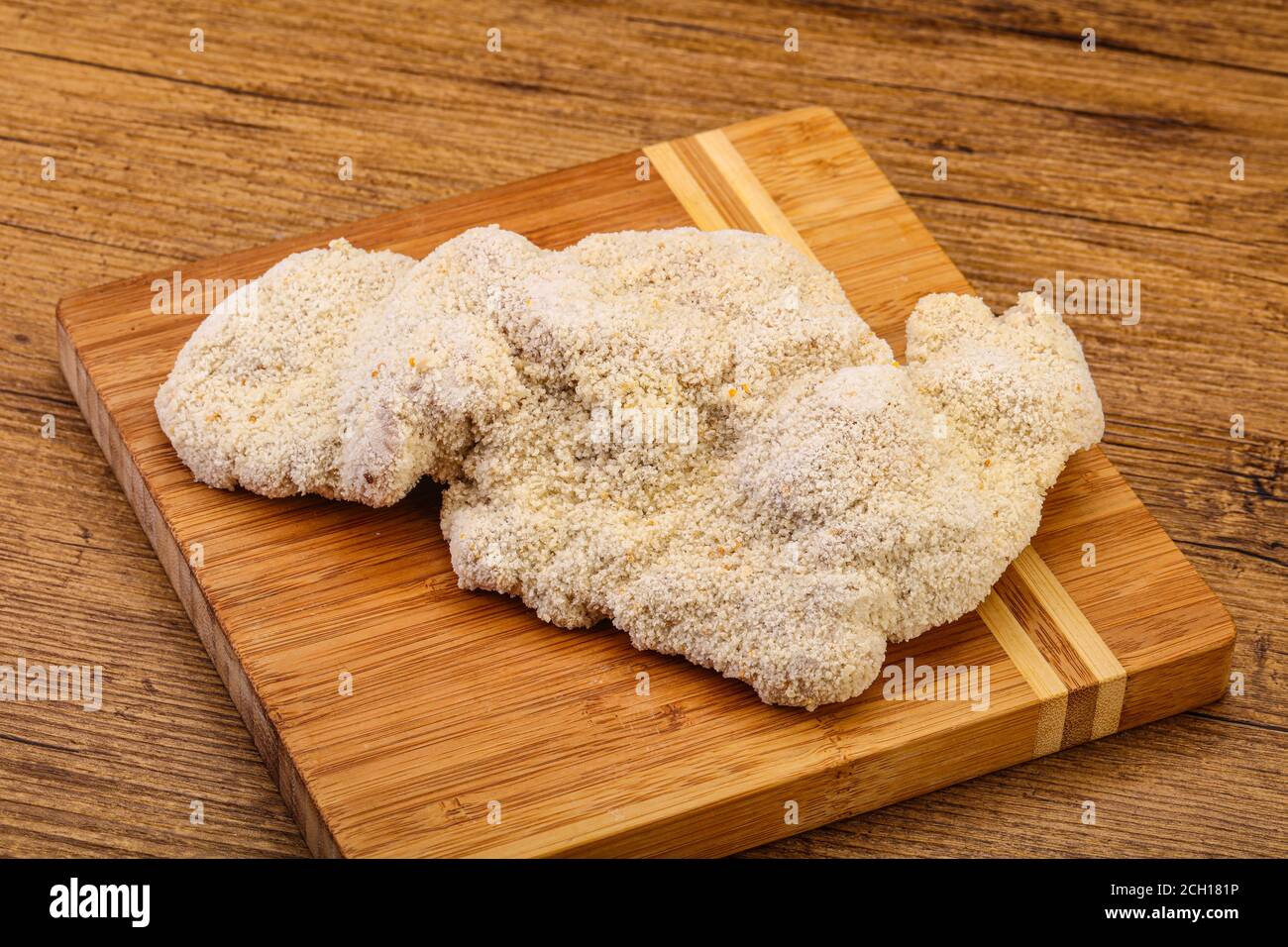 Raw pork meat schnitzel for roast Stock Photo - Alamy