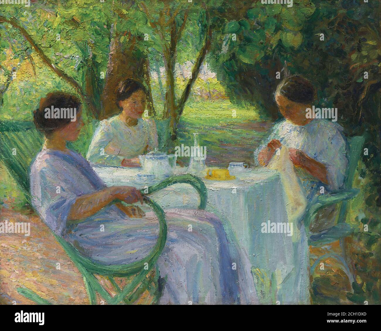 Femme au jardin hi-res stock photography and images - Alamy