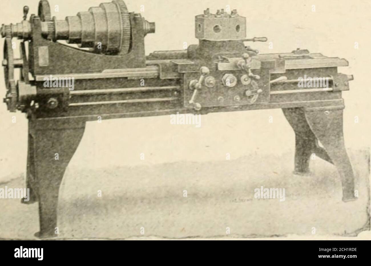 Turret lathes hi-res stock photography and images - Alamy