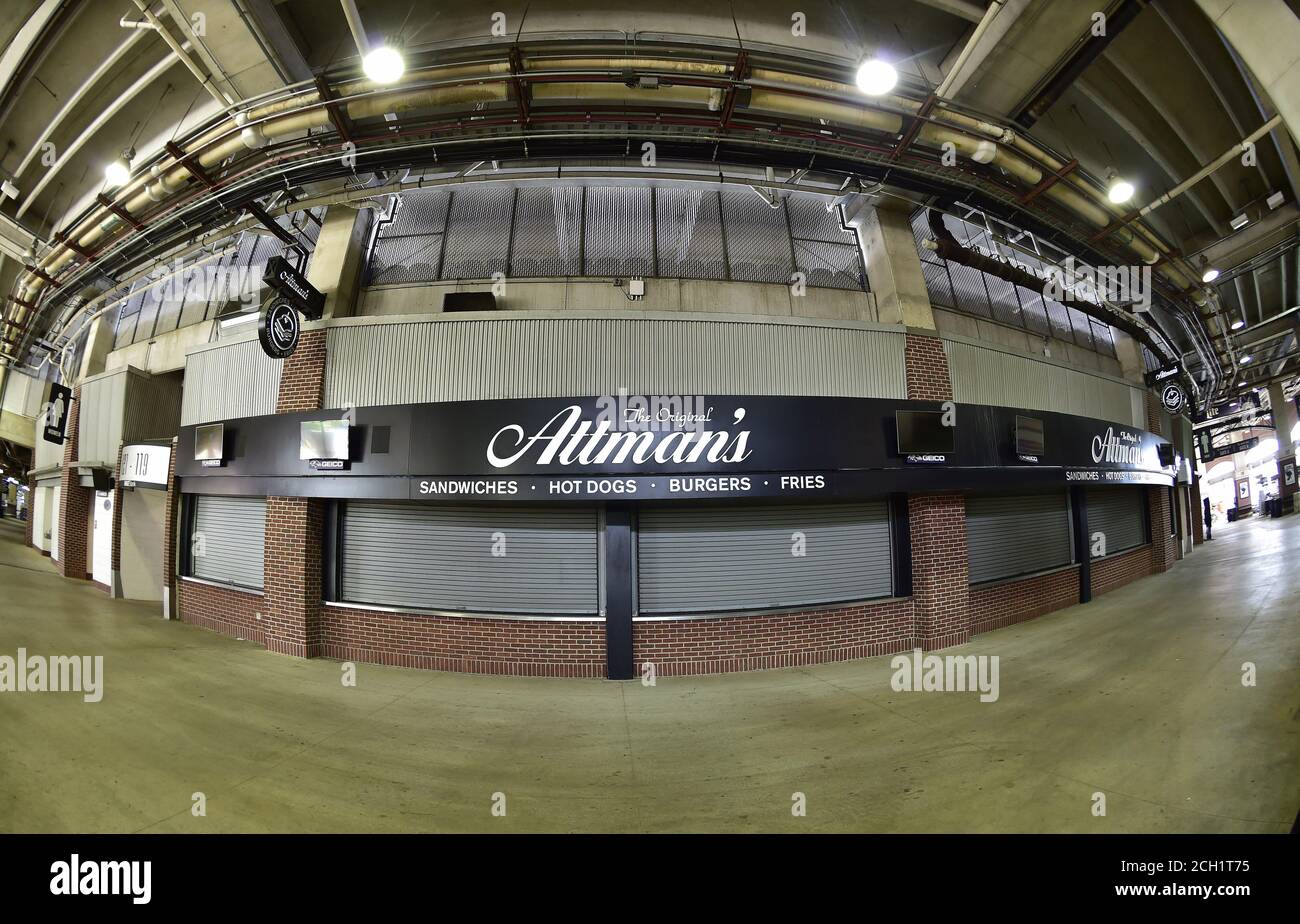 Concession stand football game hi-res stock photography and images - Alamy