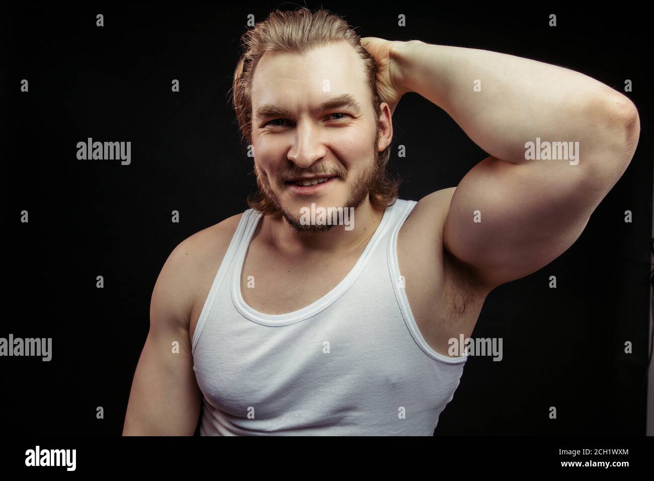 Bodybuilder pose bicep hi-res stock photography and images - Alamy