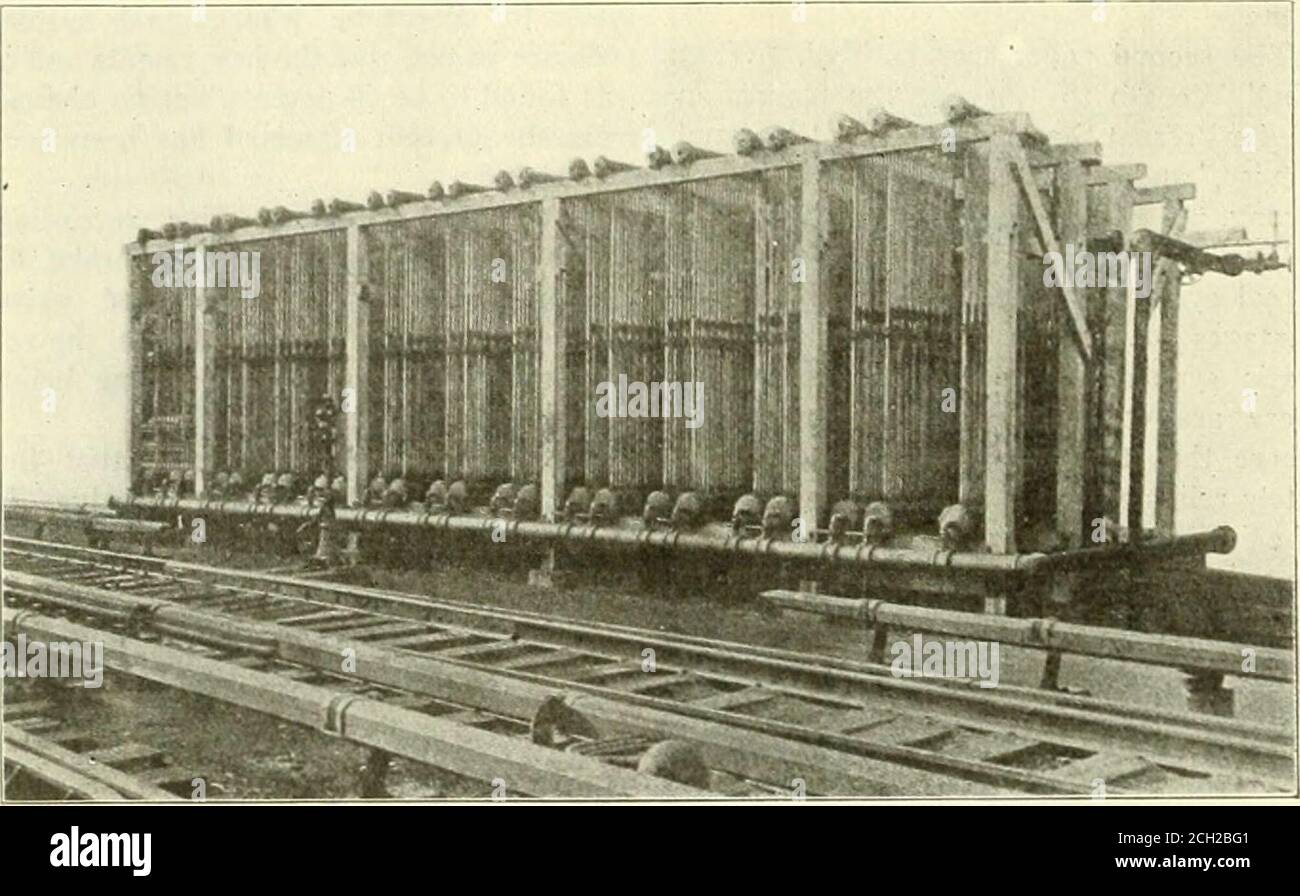 Irreg cut hi-res stock photography and images - Alamy