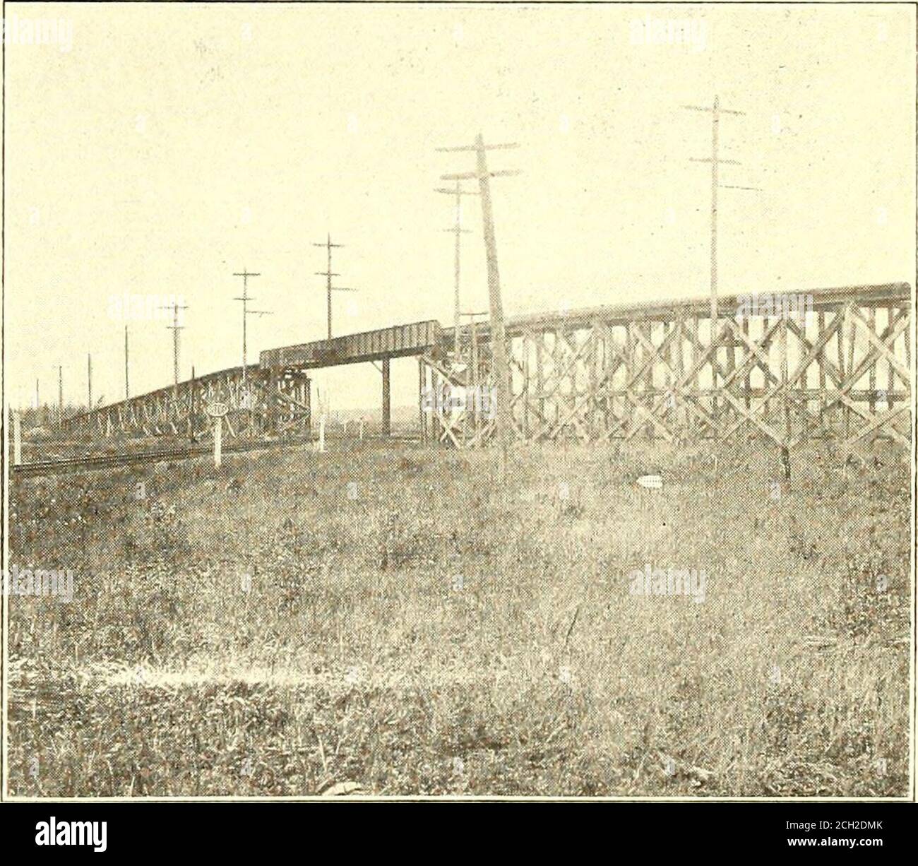 Wedge steel bridge hi-res stock photography and images - Alamy