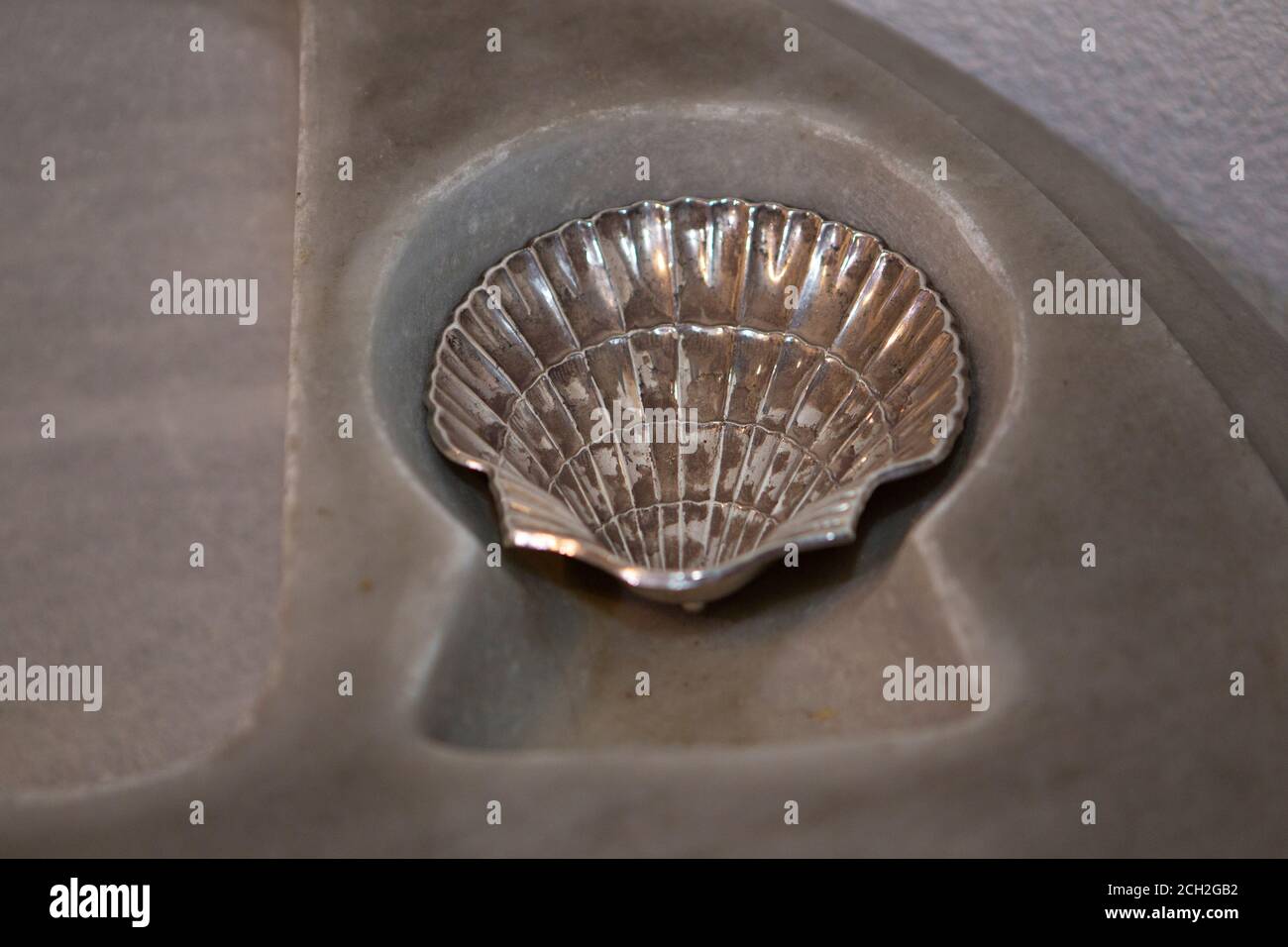 Baptismal shell hi-res stock photography and images - Alamy