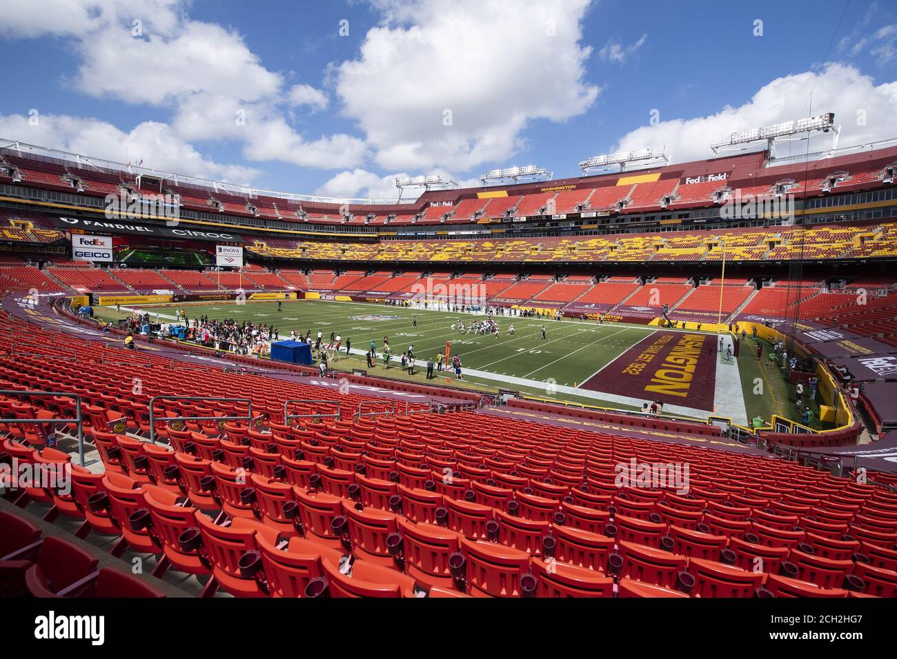 Fedex field empty hi-res stock photography and images - Alamy