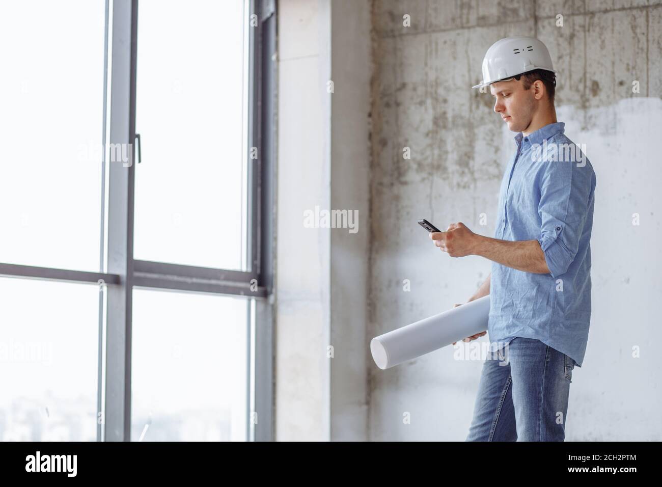 constructor is sending a message to a client. side view photo Stock ...