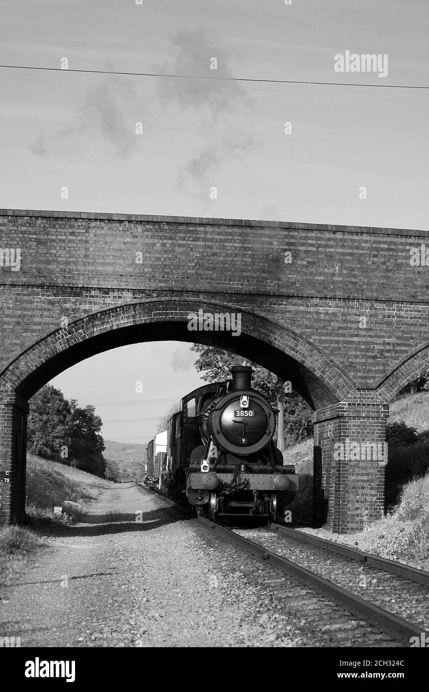 Gwr steam locomotive hi-res stock photography and images - Alamy