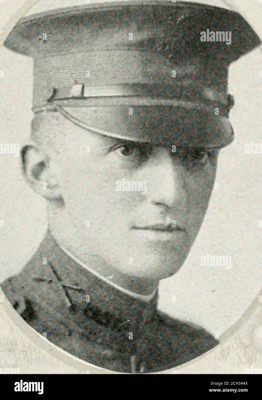 . The history and achievements of the Fort Scheridan officers' training ...