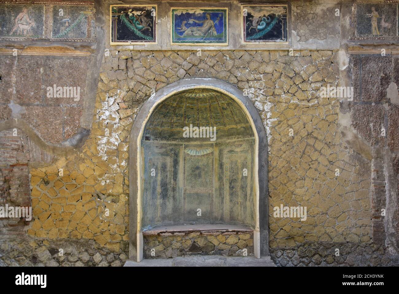 Herculaneum vesuvius skeleton hi-res stock photography and images - Alamy