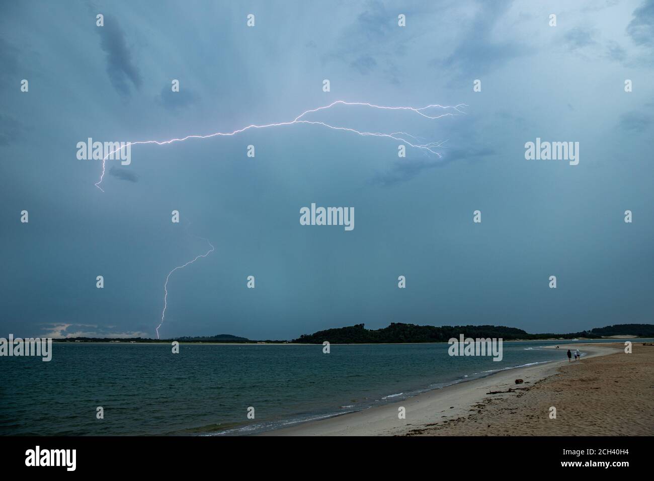 Lightning mood hi-res stock photography and images - Alamy