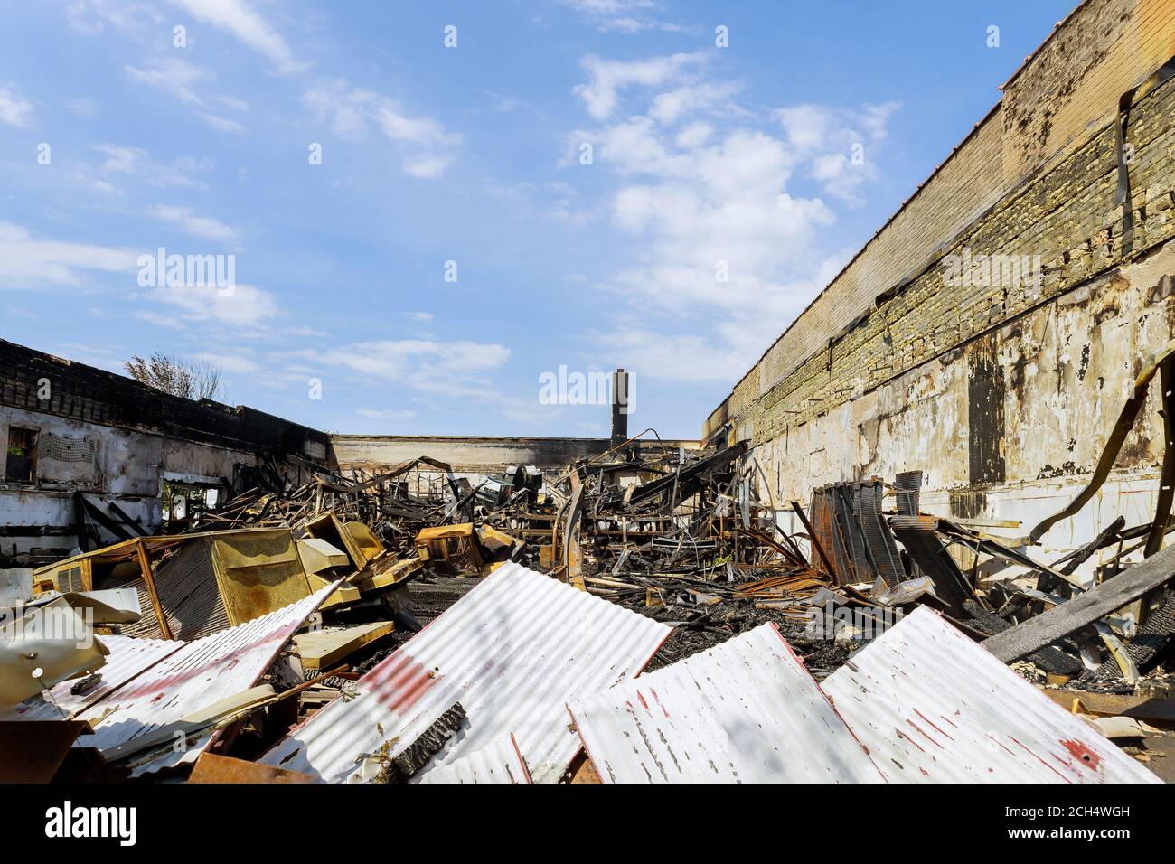 Burned exploded a house destroyed by wildfires in South California, USA ...