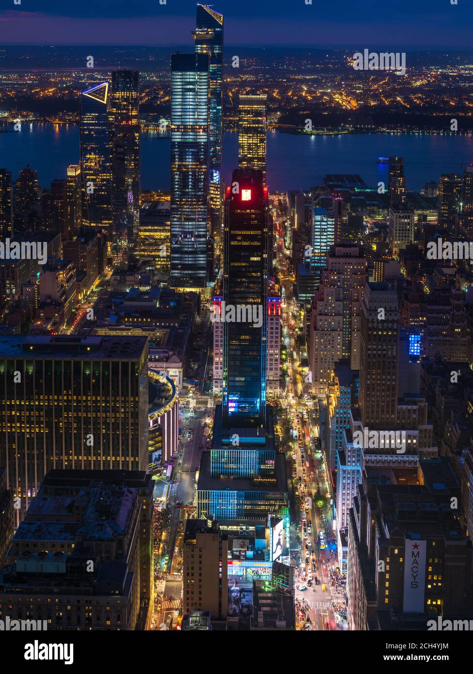 View Down W 33rd and W 34th Past Madison Square Garden NYC Stock Photo ...