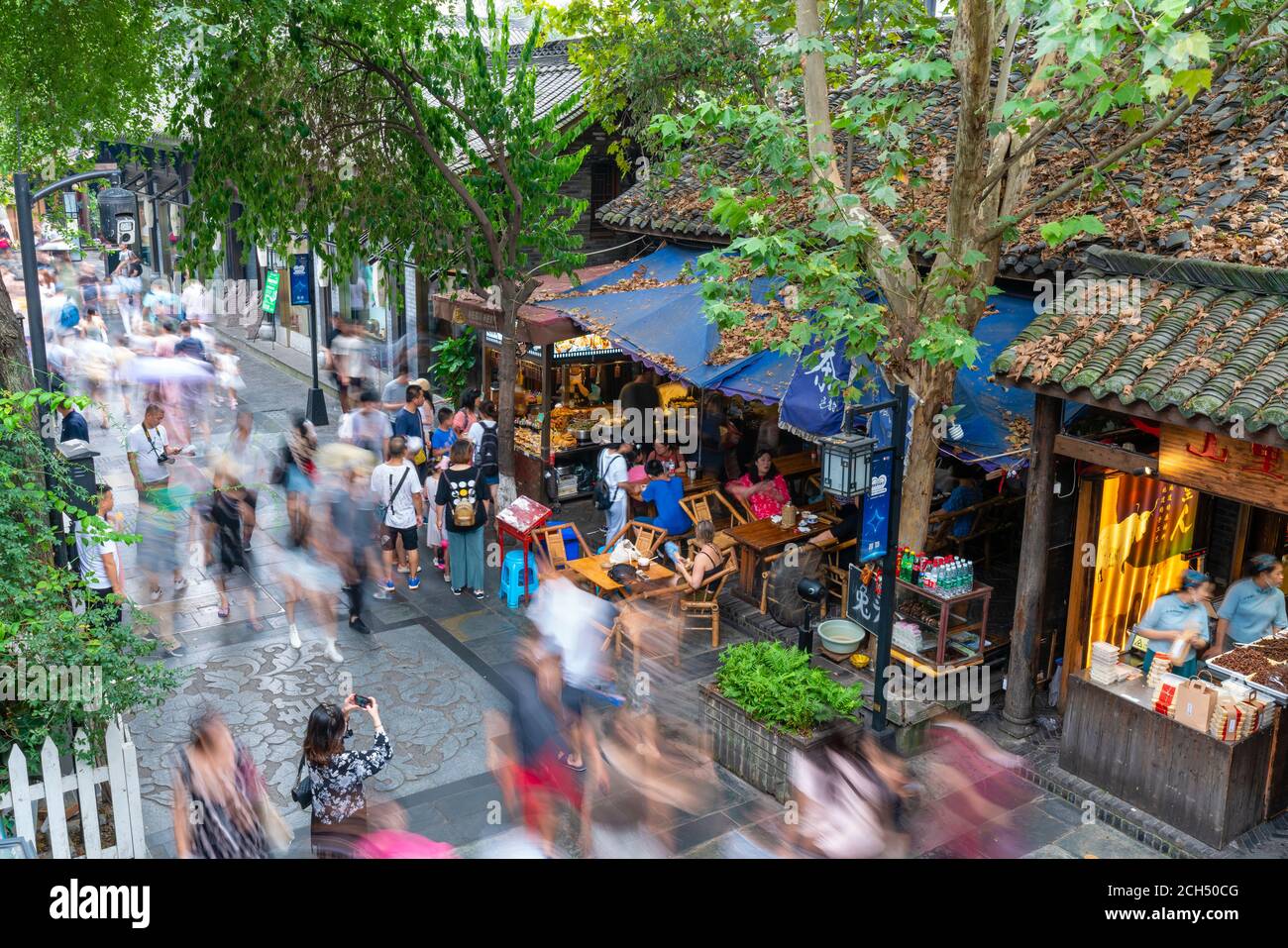 Narrow wide hi-res stock photography and images - Alamy