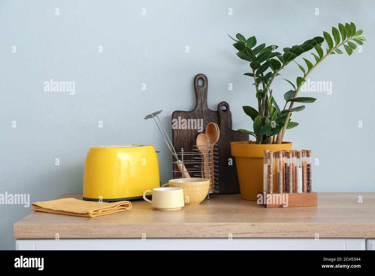 Set of utensils on kitchen counter Stock Photo - Alamy