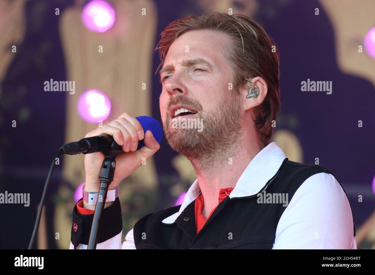 Knebworth, UK. 12th Sep, 2020. Kaiser Chiefs lead singer, Ricky Wilson ...