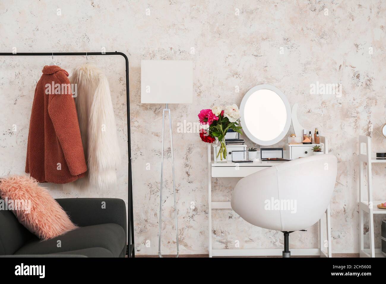 Stylish interior of modern makeup room Stock Photo - Alamy