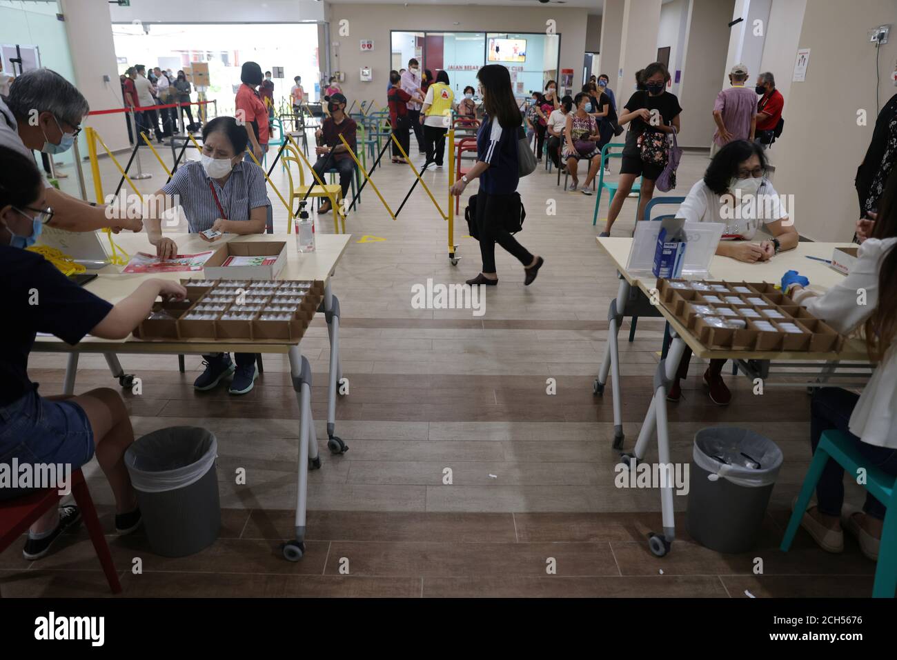 Tracetogether hi-res stock photography and images - Alamy