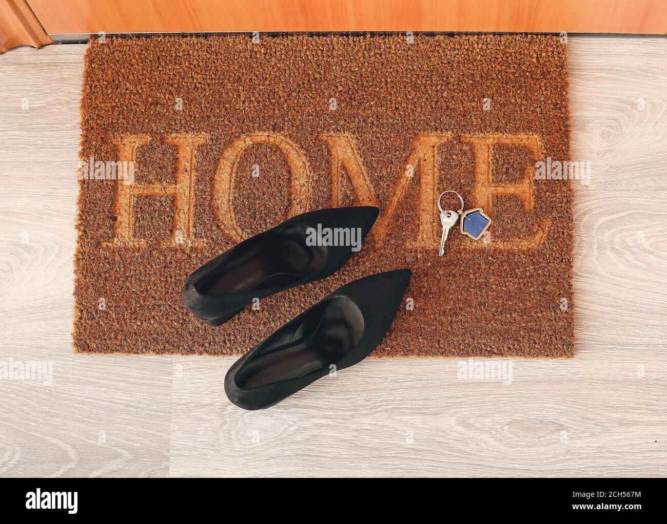 House key mat hi-res stock photography and images - Alamy
