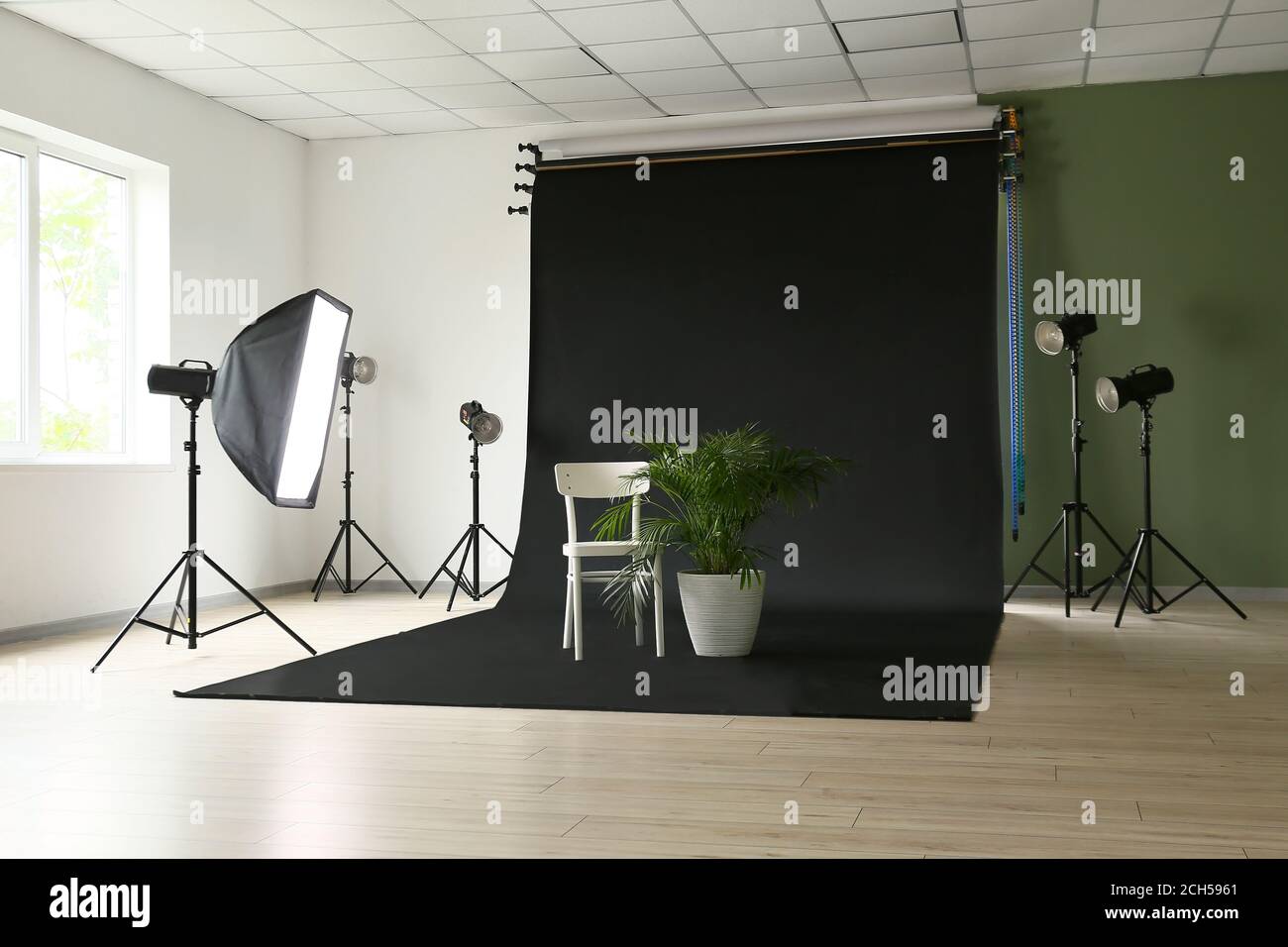 Interior of modern photo studio Stock Photo - Alamy
