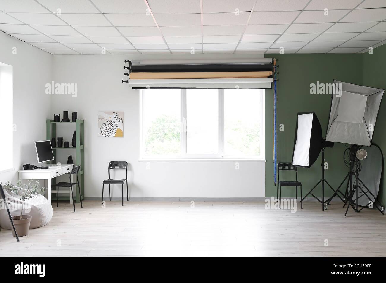 Interior of modern photo studio Stock Photo - Alamy