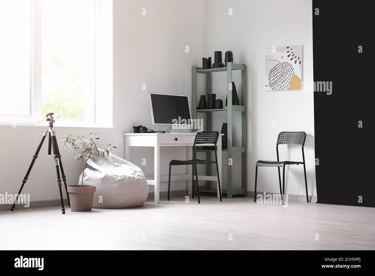 Interior of modern photo studio Stock Photo - Alamy