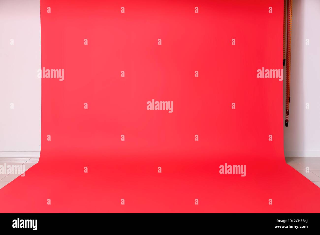Color backdrop in modern photo studio Stock Photo - Alamy