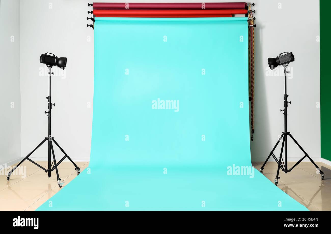 Studio backdrops hi-res stock photography and images - Alamy