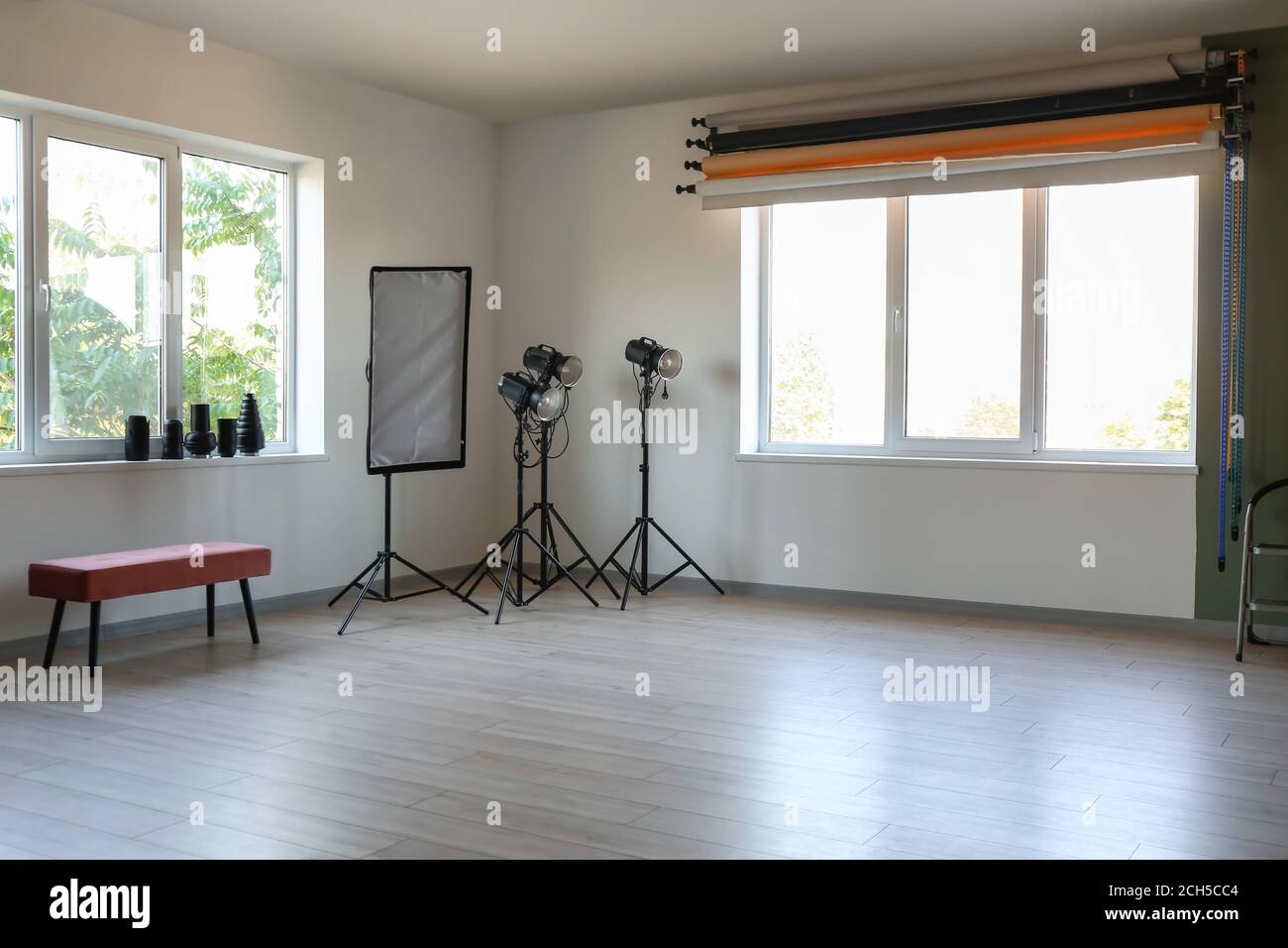 Interior of modern photo studio Stock Photo - Alamy