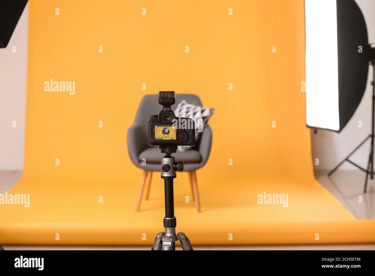 Interior of modern photo studio Stock Photo - Alamy