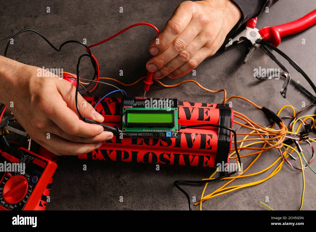Bomb making hi-res stock photography and images - Alamy
