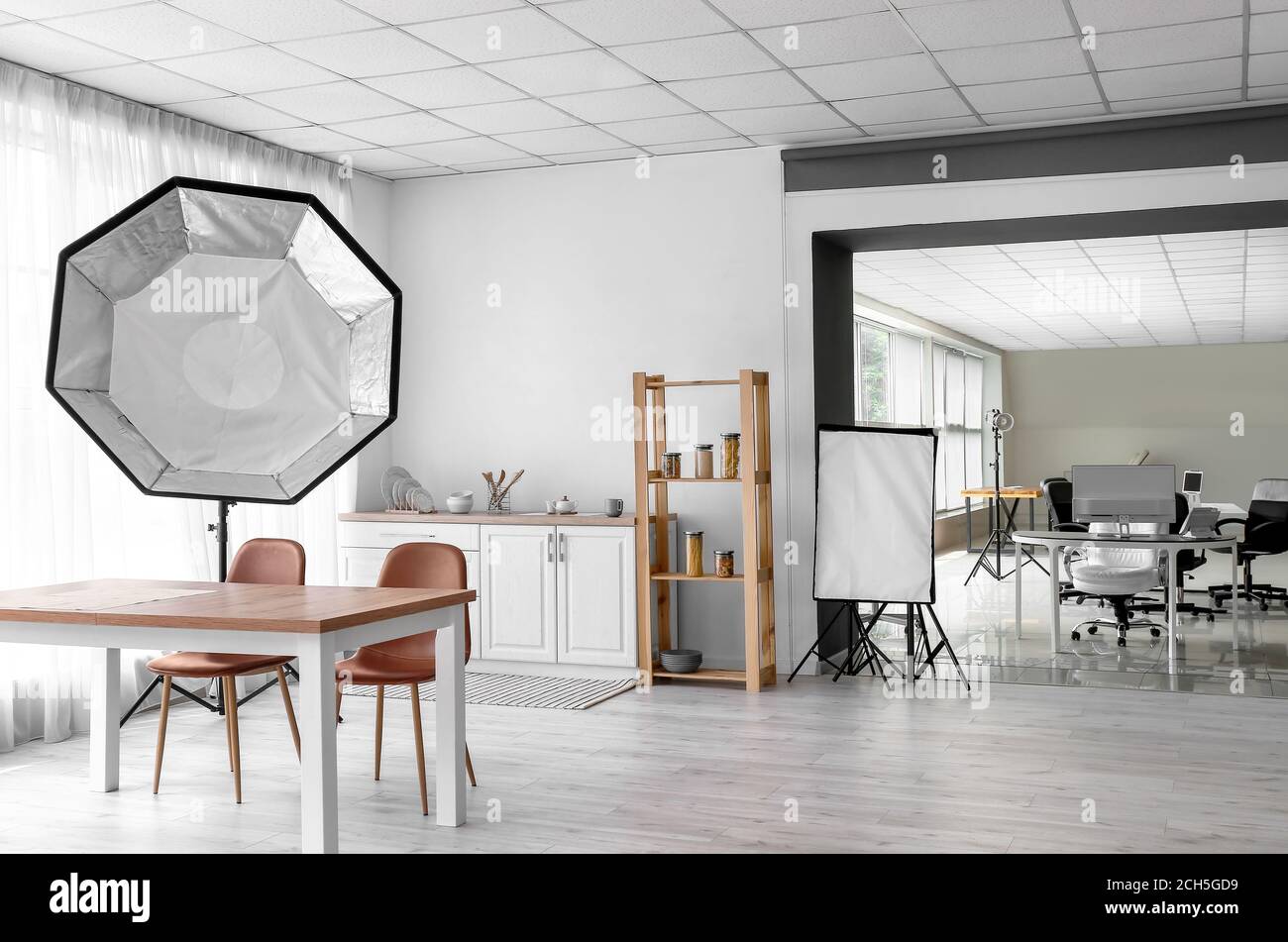 Interior of modern photo studio Stock Photo - Alamy