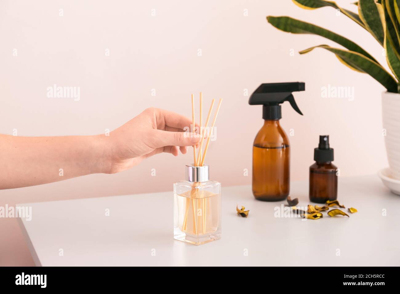 Liquid spray diffuser hi-res stock photography and images - Alamy