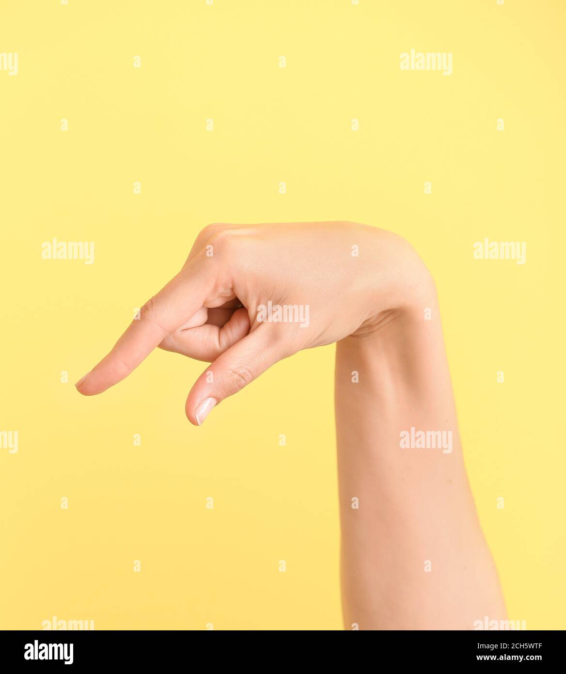 Hand showing letter Q on color background. Sign language alphabet Stock ...