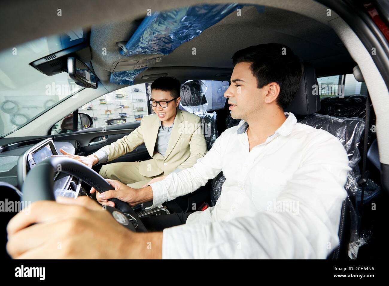 Buyer testing hi-res stock photography and images - Alamy