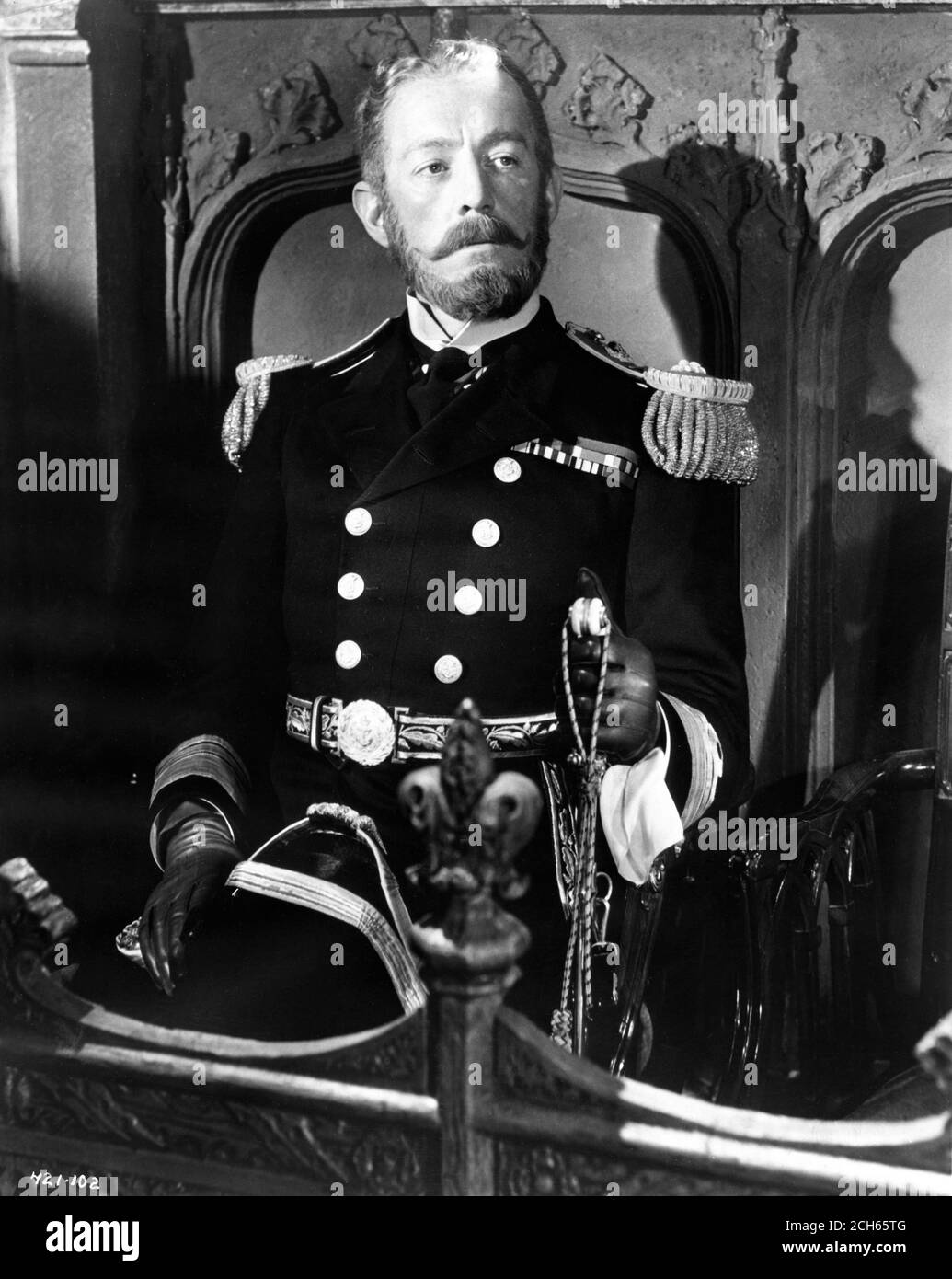 Kind hearts and coronets hi-res stock photography and images - Alamy