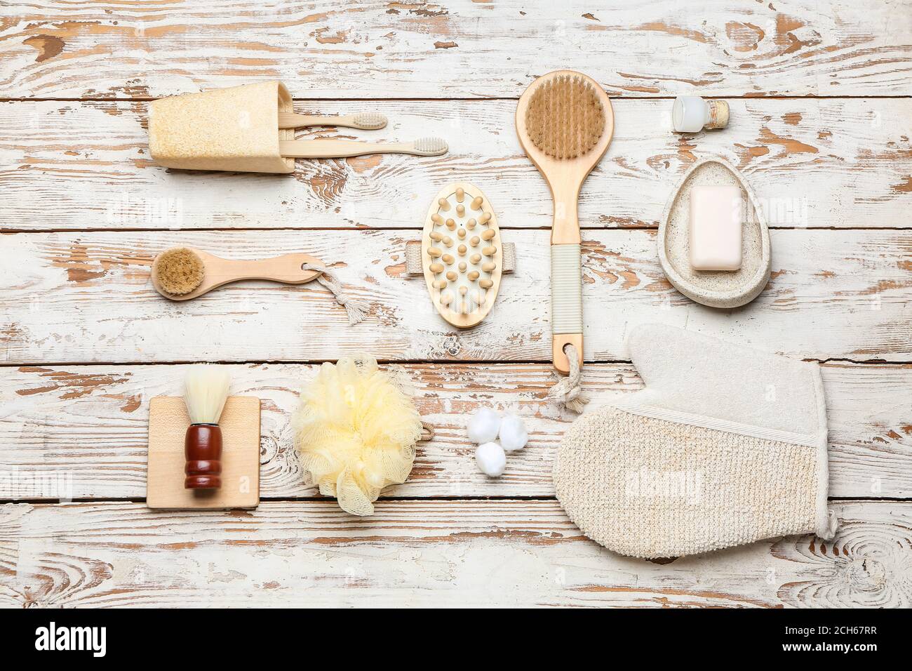 Natural bathing supplies on white wooden background. Ecology concept ...