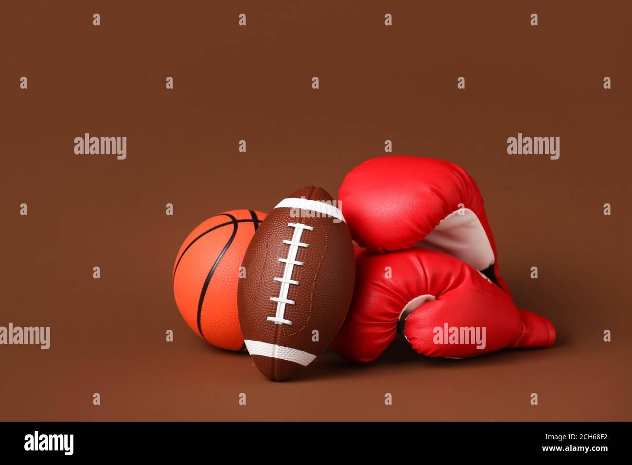 Boxing balls hi-res stock photography and images - Alamy