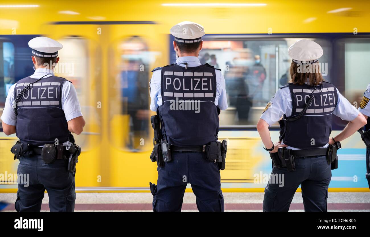 Stuttgart, Germany. 14th Sep, 2020. Police officers check at a public ...