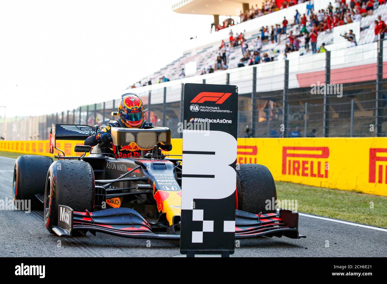 ALBON Alexander (tha), Aston Martin Red Bull Racing Honda RB16 ...