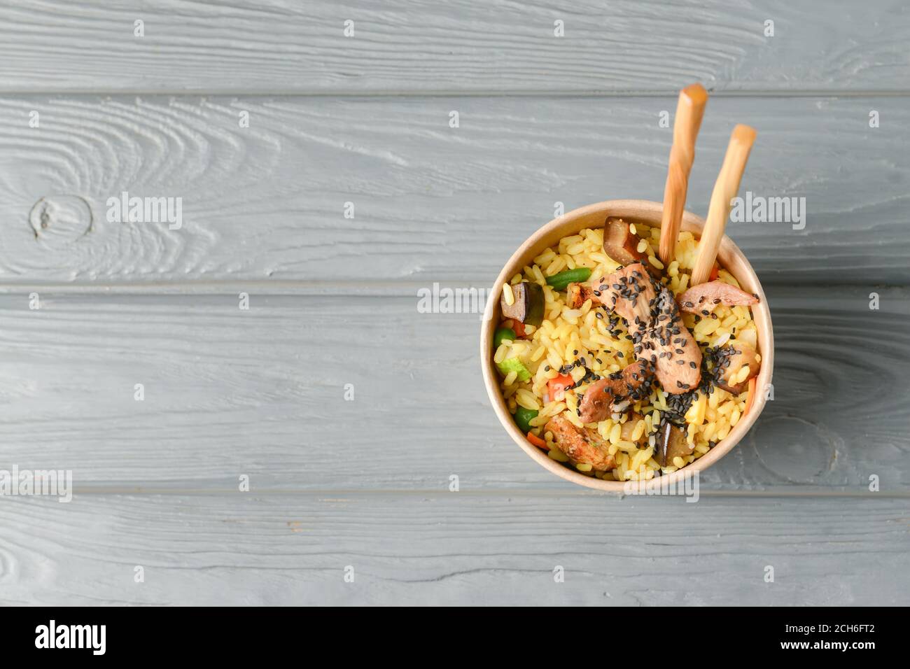 Chicken fried rice takeaway box hi-res stock photography and images - Alamy