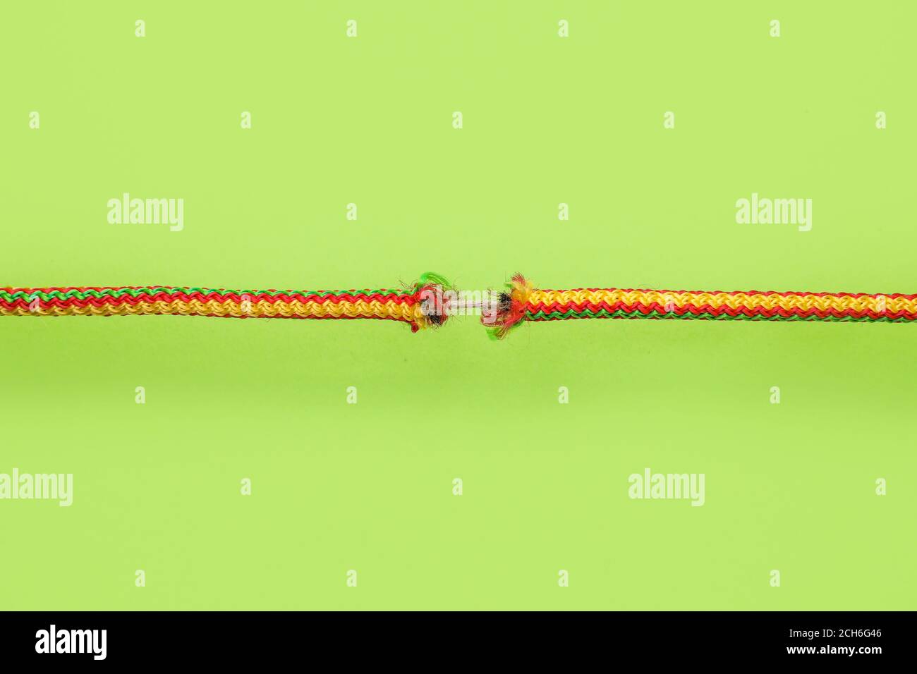 Tense rope hi-res stock photography and images - Alamy