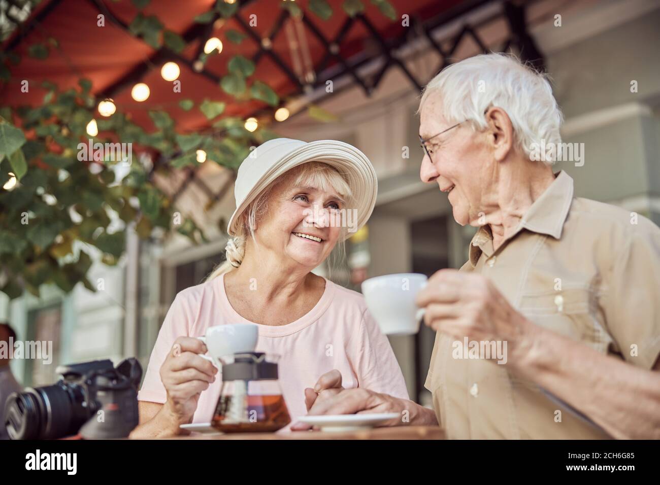 Happy married couple smiling at each other Stock Photo - Alamy