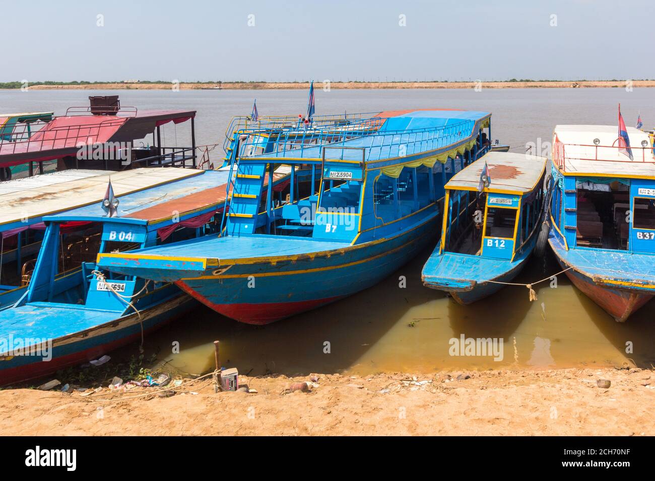 Boats at the Tonle Sap Lake Stock Photo - Alamy
