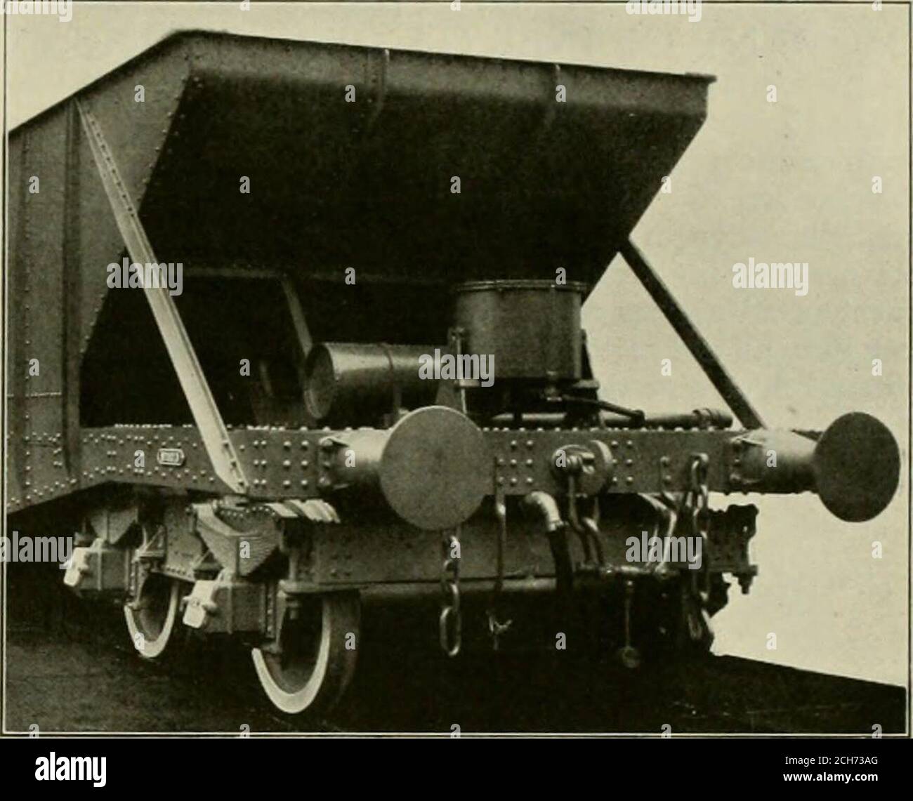 Cross section car body hi-res stock photography and images - Alamy