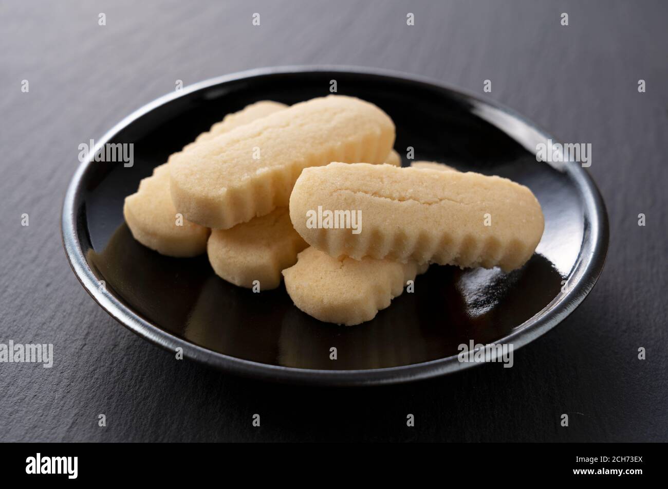 Japanese Okinawan cookies placed on a black background. Chinsuko Stock ...
