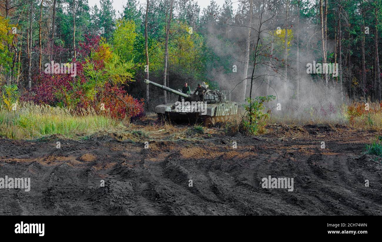 real battle panzer in the Donbass - eastern Ukraine is driving fast in ...